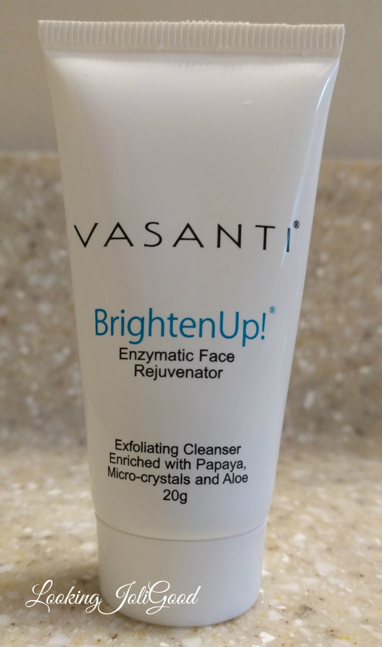 Tip Tuesday: Exfoliate Your Skin – Looking Joli Good